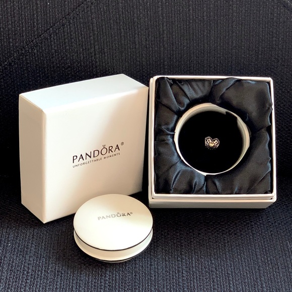 Pandora | Jewelry | Pandora Limited Edition Vintage Heart Gift Set ...